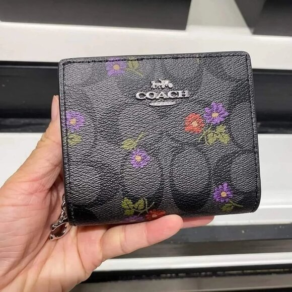 Coach | Bags | Nwt Coach Snap Wallet In Signature Canvas With Country ...